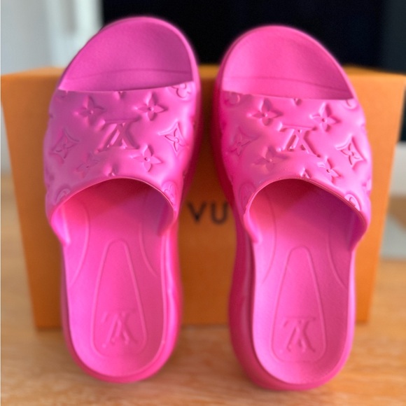Louis Vuitton | Shoes | Louis Vuitton Pool 55 Comfort Mile | Poshmark